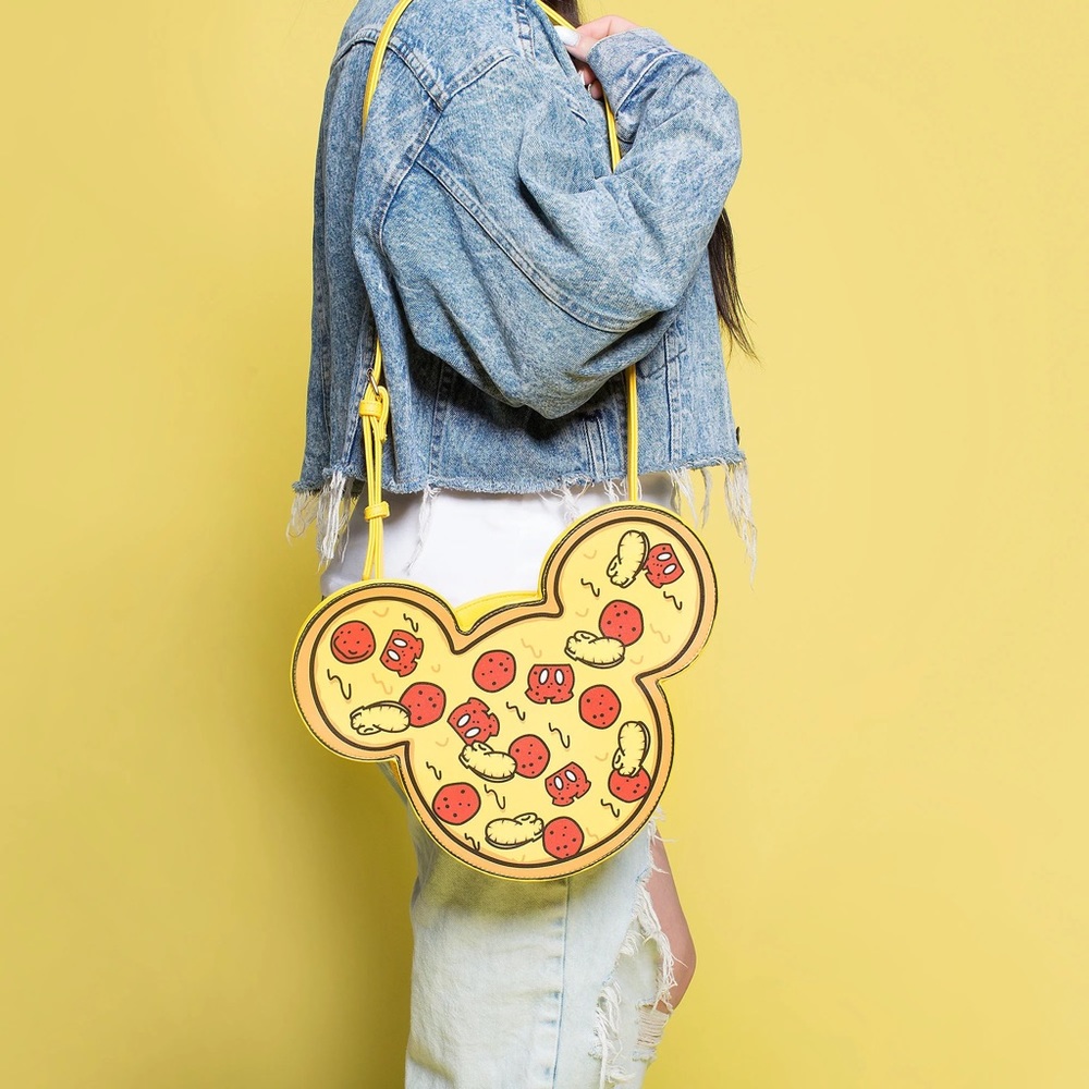 Cakeworthy Mickey Mouse Pizza Bag - Gem